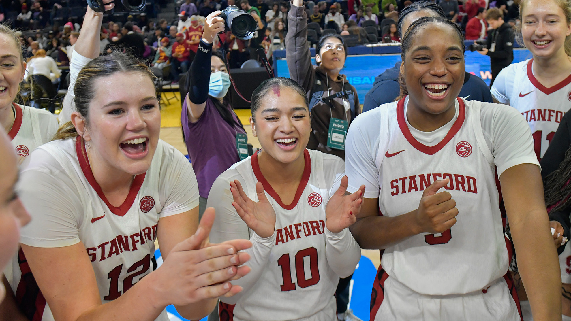 Stanford Closes Out Oregon at Chase - Stanford Cardinal - Official ...