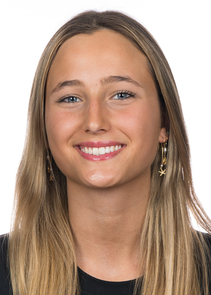 Izzy Scott - Women's Water Polo 2026 - Stanford Cardinal - Official ...