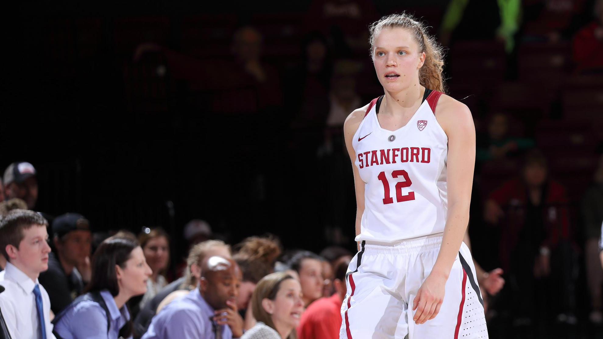 McPhee Signs in Australia - Stanford Cardinal - Official Athletics Website