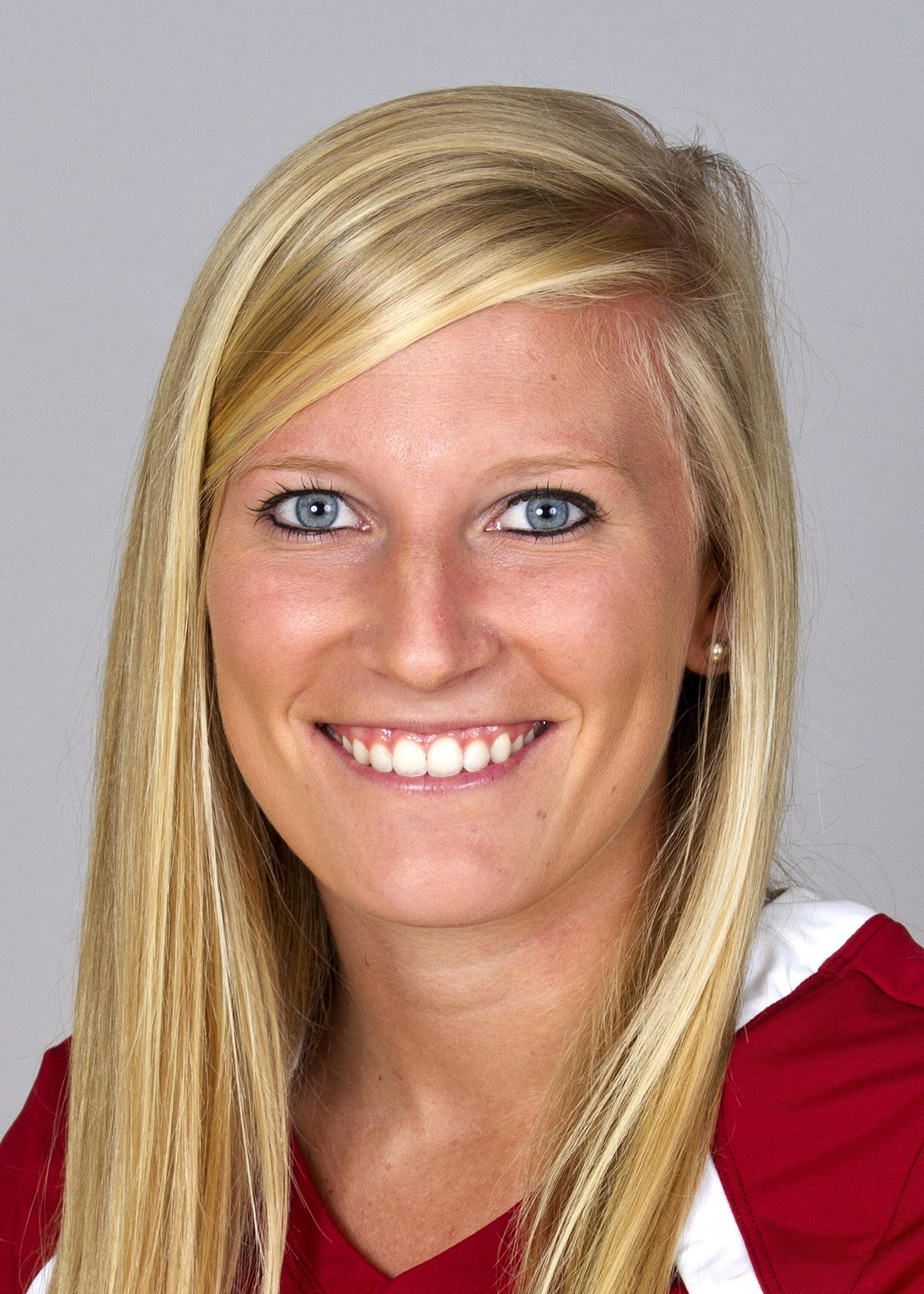 Courtney Haldeman - Field Hockey 2010 - Stanford Cardinal - Official ...