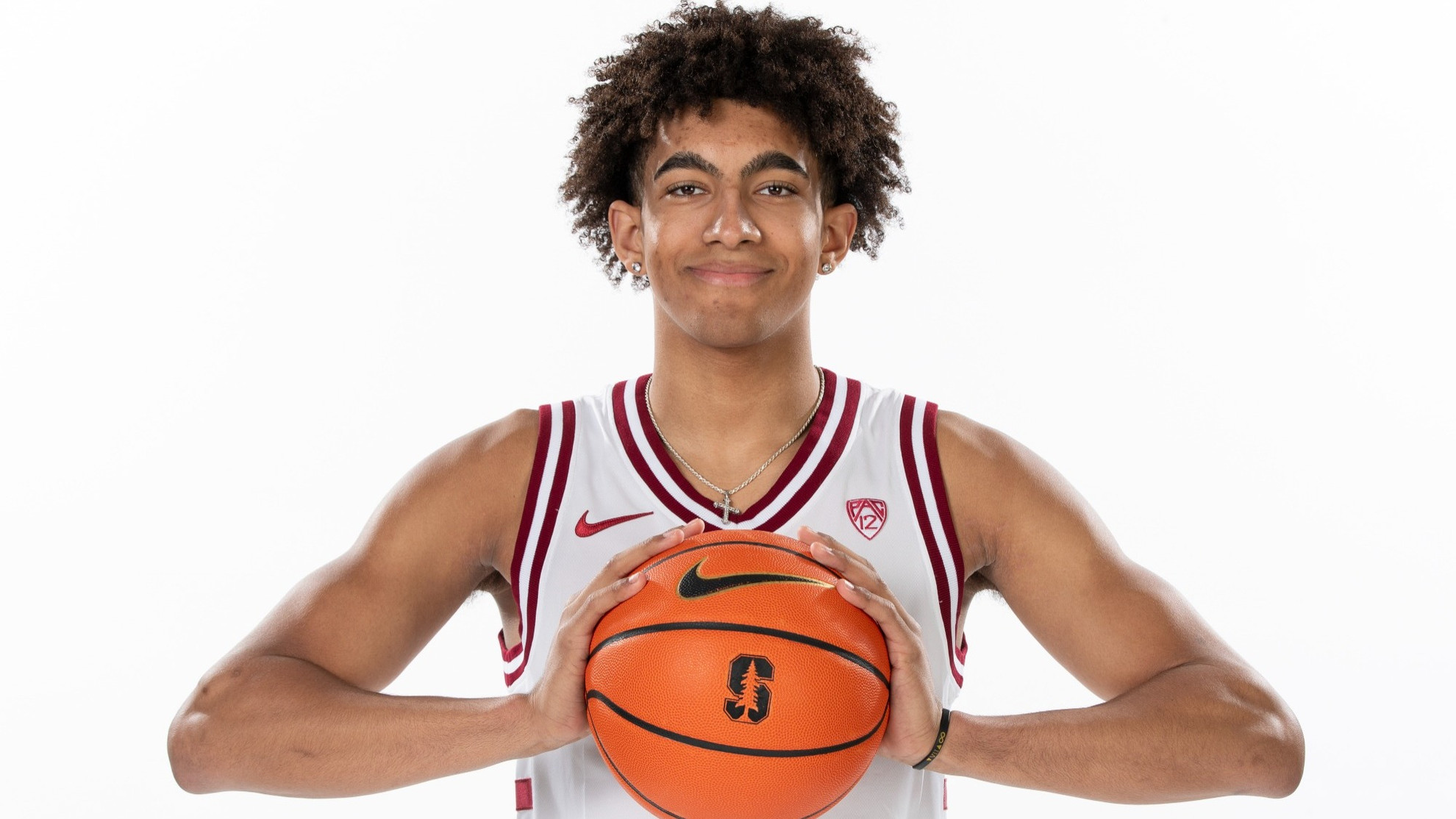 Men’s Basketball Signs Young - Stanford Cardinal - Official Athletics ...