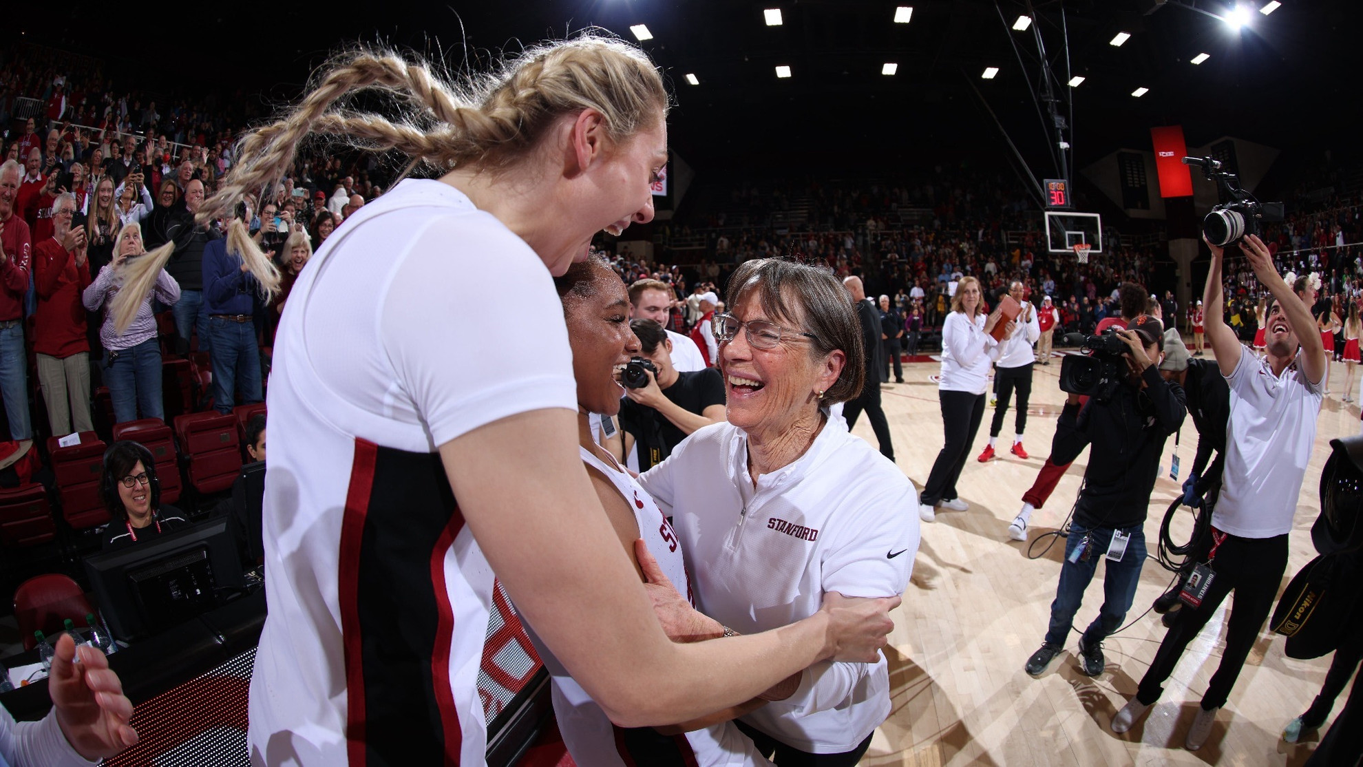 Tara Ties Coach K - Stanford Cardinal - Official Athletics Website
