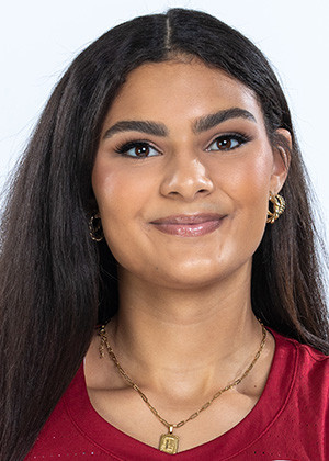 Lauren Betts - Women's Basketball 2022-23 - Stanford Cardinal ...