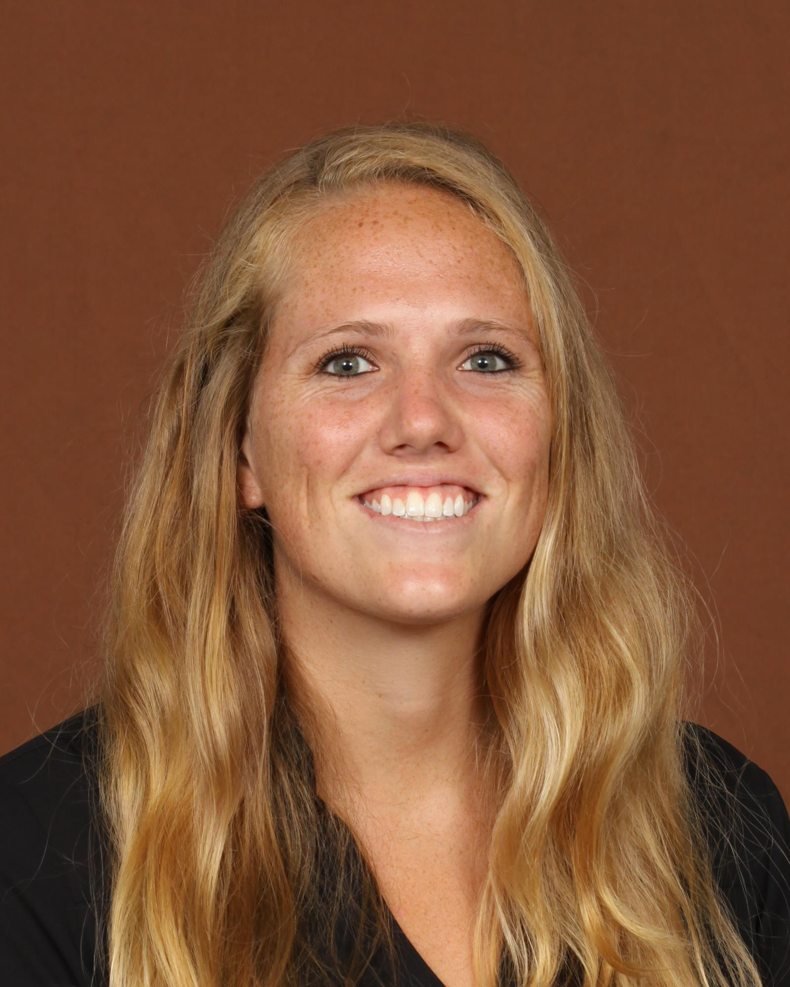 Carina Thompson - Stanford Cardinal - Official Athletics Website