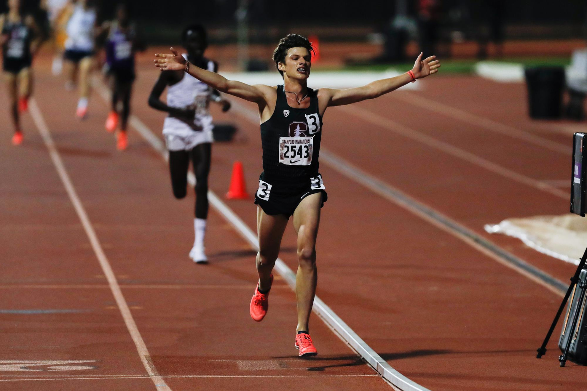 Runners Excel in Debuts - Stanford Cardinal - Official Athletics Website