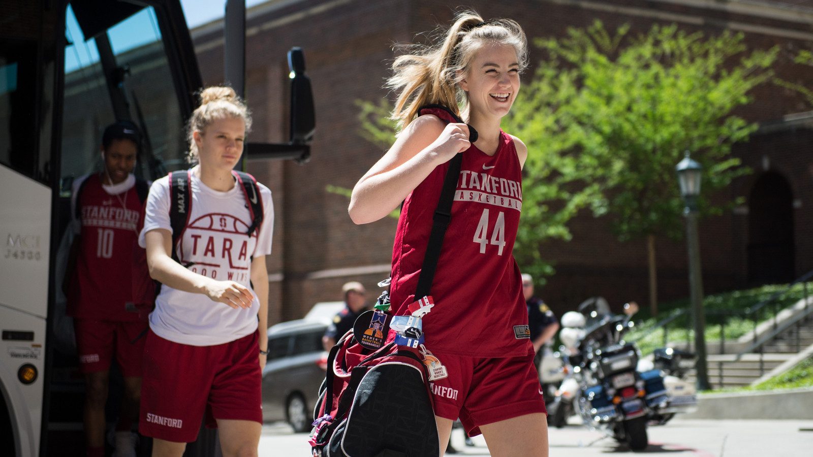 Sparks Sign Samuelson - Stanford Cardinal - Official Athletics Website