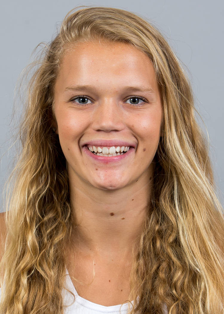 Brittany McPhee - Women's Basketball 2014-15 - Stanford Cardinal ...