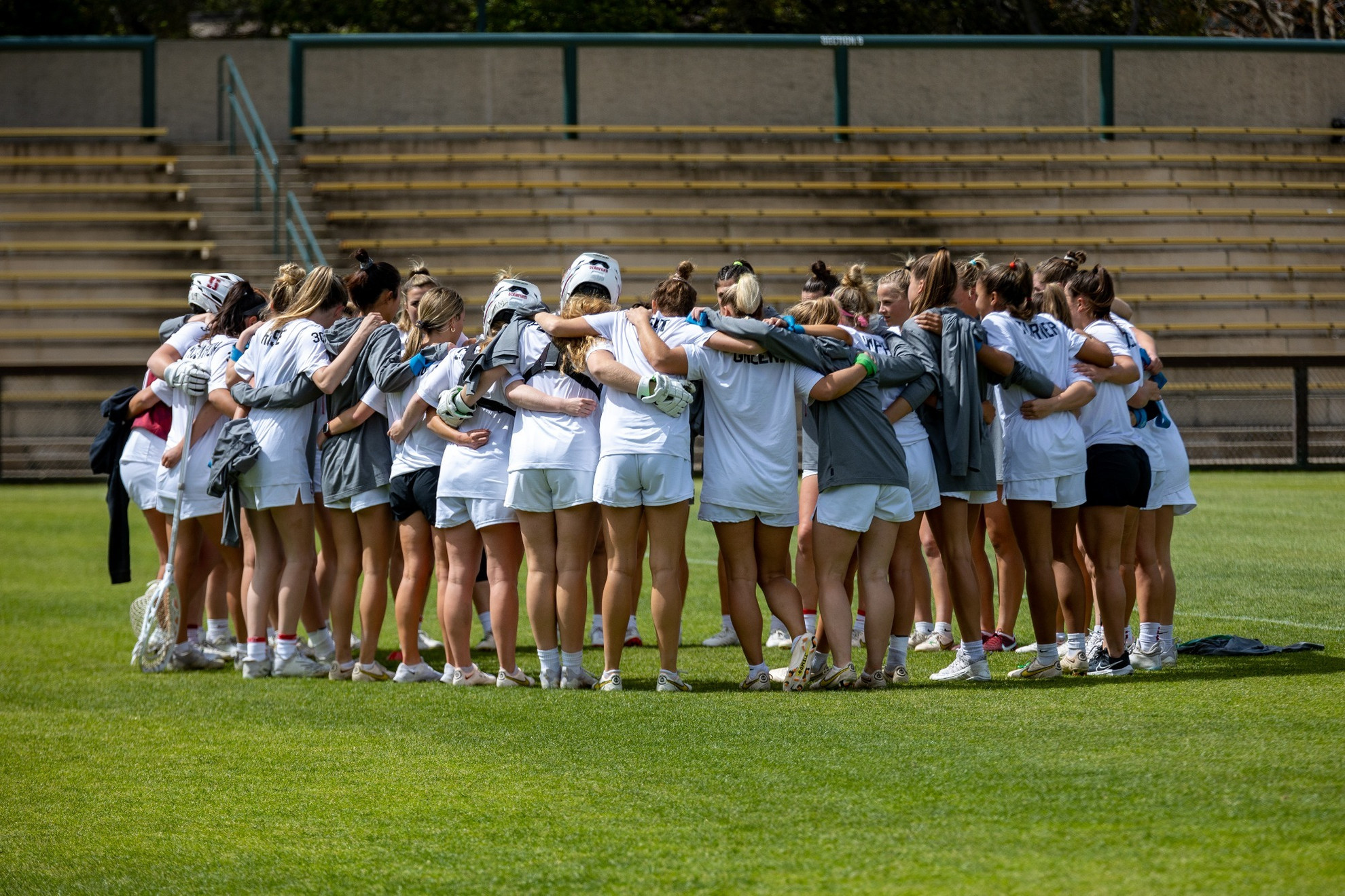 Card Falls in Defensive Battle - Stanford Cardinal - Official Athletics ...