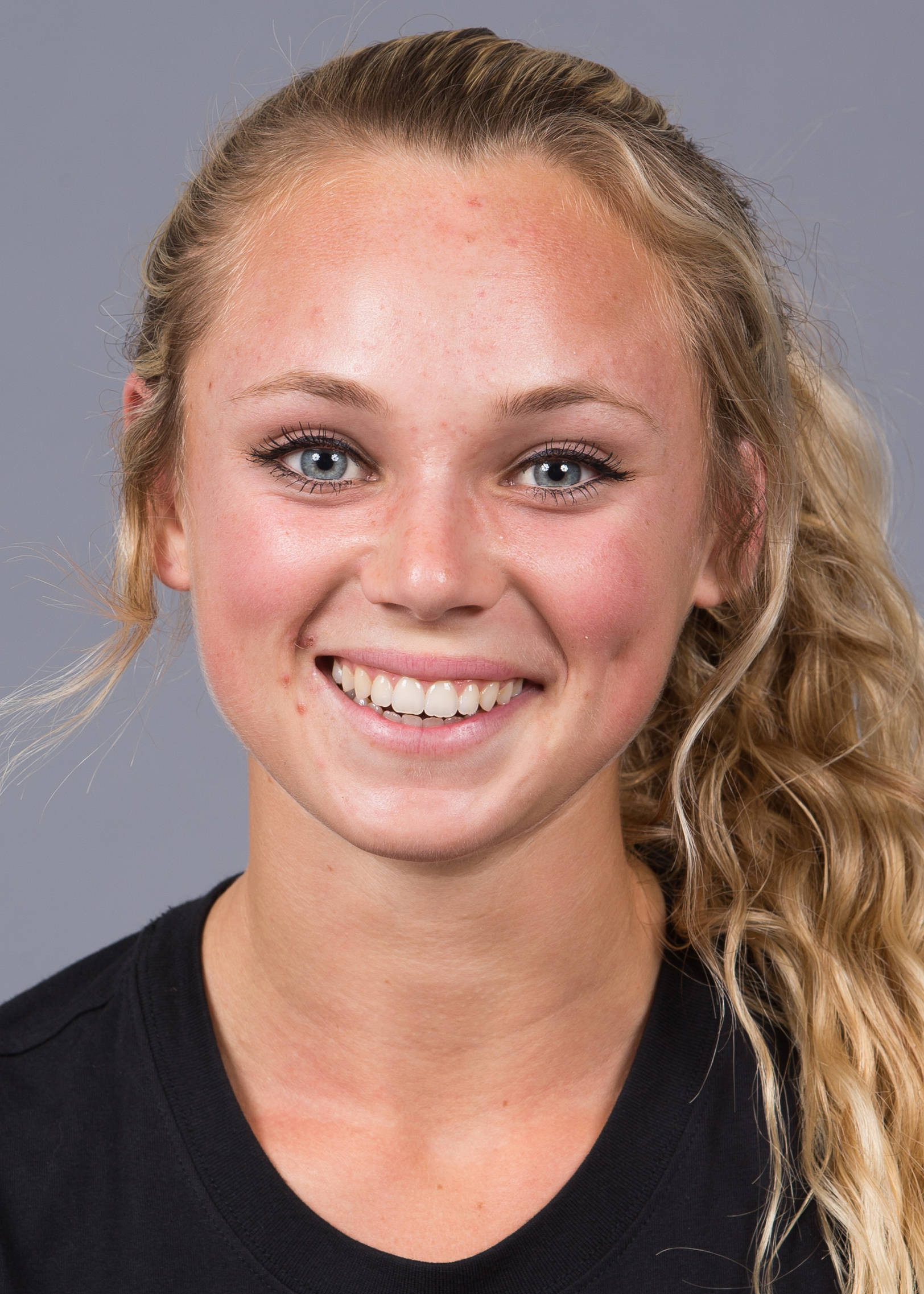 Hannah Levy - Women's Lwt Rowing 2014-15 - Stanford Cardinal - Official ...